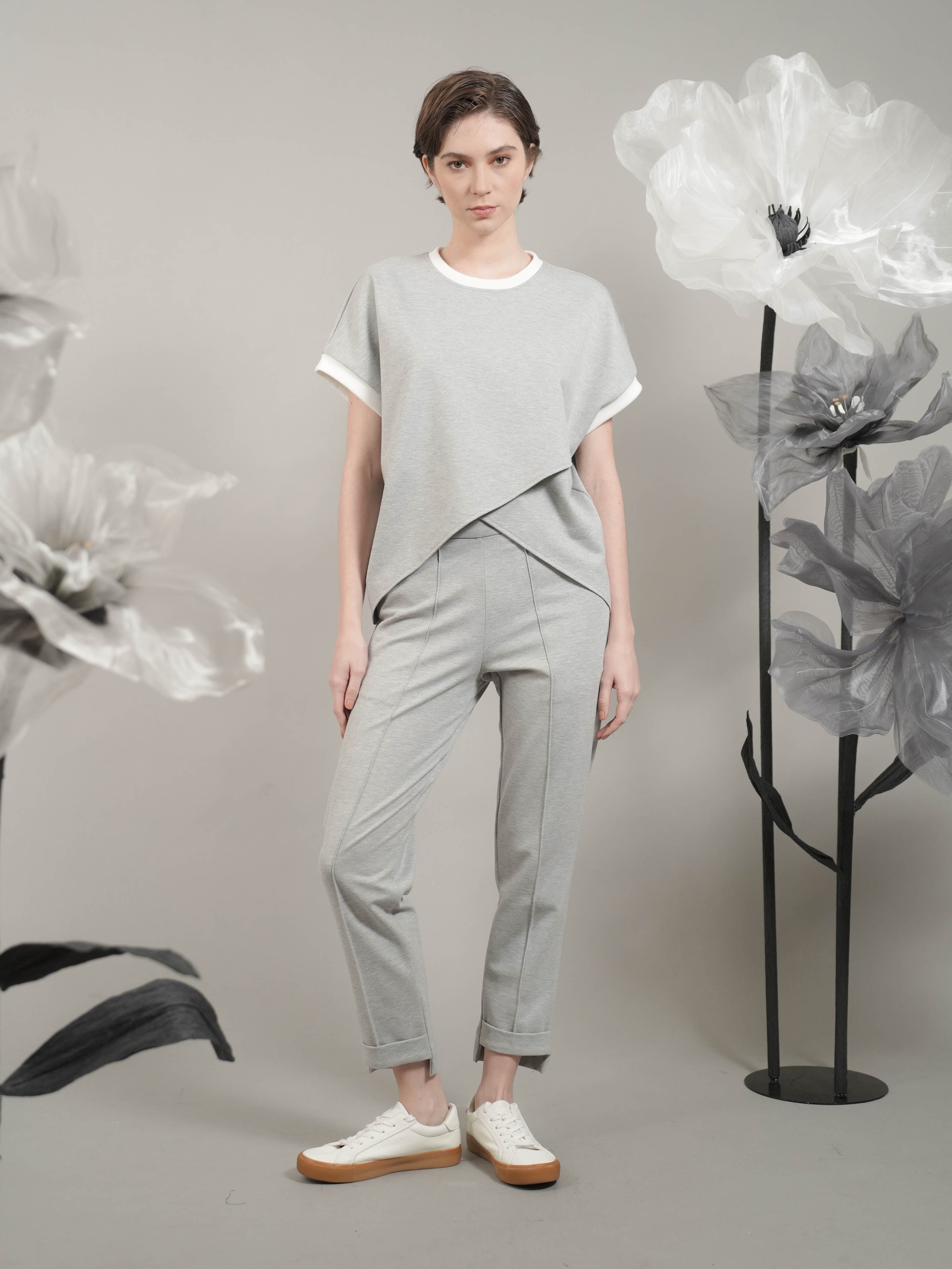 Lyra Overlap Hem Top – Mosaic